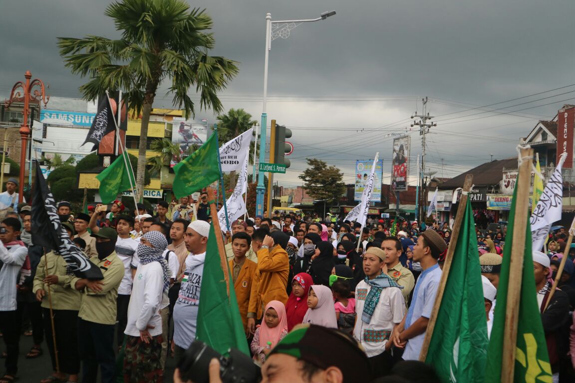 Pemuda Muhammadiyah Wonosbo Gelar Aksi Solidaritas untuk Korban Perang ...