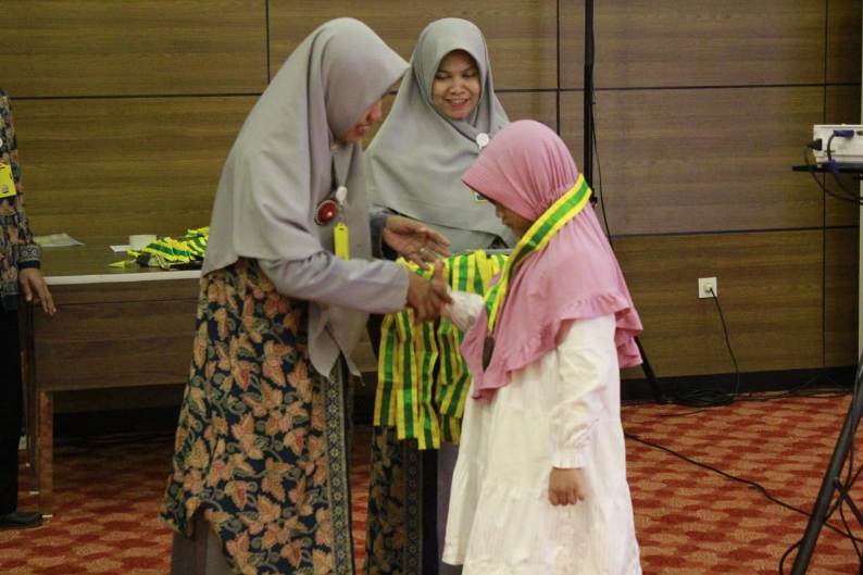 Wisuda Tahfidz dan Tajdied SD Muhammadiyah PK Kottabarat Solo Bentuk Generasi Cinta Quran ...