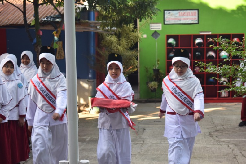 Senin Ceria Siswa SD Muhammadiyah Birrul Walidain Bersama Kepala Dishub Kudus | Muhammadiyah Jateng