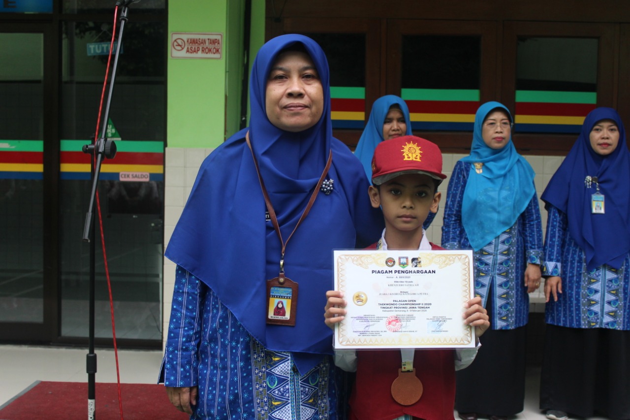 Dukung Sekolah Sehat, SDM 1 Ketelan Luncurkan 16 Polisi Cilik dan 4 ...