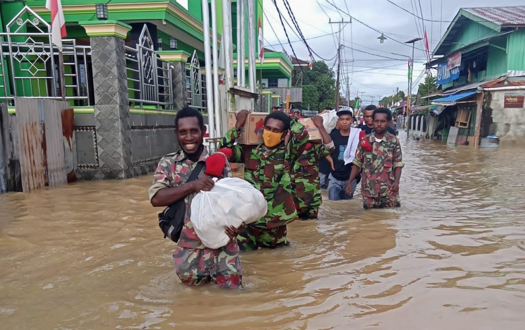 Gerak Cepat Relawan Muhammadiyah Respon Banjir Sorong | Muhammadiyah Jateng