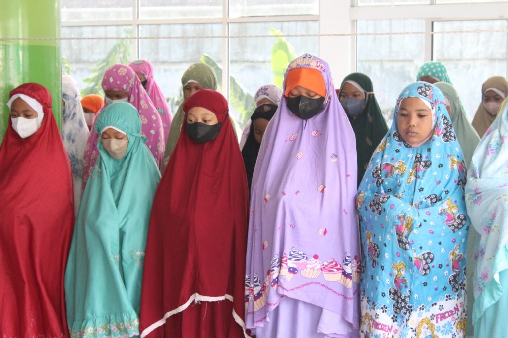 Salat Ghaib dan Galang Donasi untuk Cianjur Wujud Tajamnya Rasa Kemanusiaan - PWM Jawa Tengah