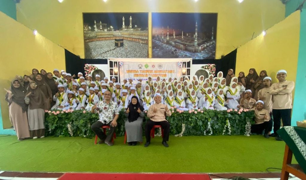 Wujudkan Sekolah Qurani, SD Birrul Walidain Muhammadiyah Tanon Gelar Wisuda Tahfidz ...