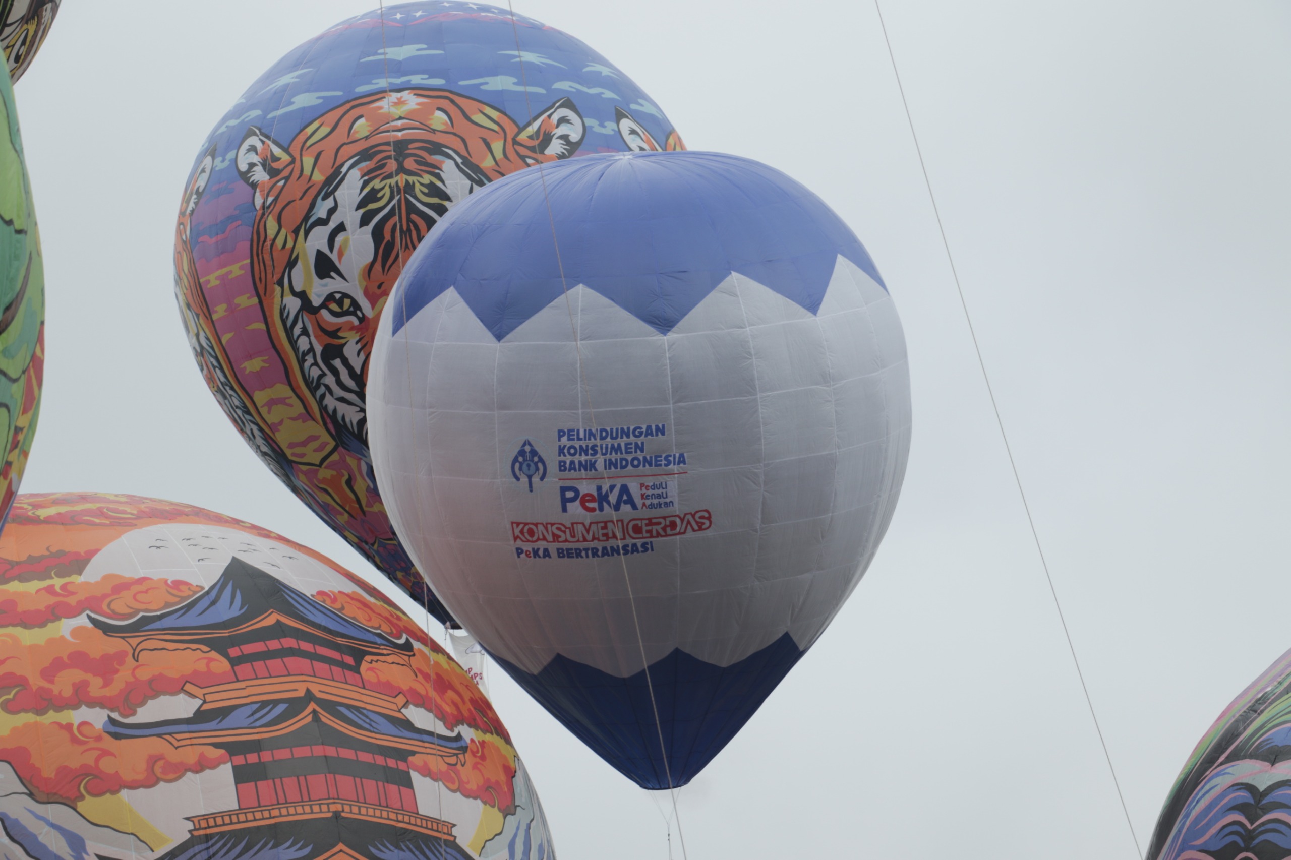 Balon Raksasa Bertema “peka” Bank Indonesia Bikin Geger Langit Ump, Ini ...
