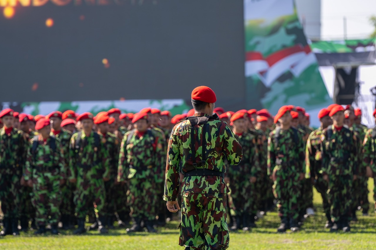 Lautan Merah KOKAM! 6.450 Personel Jateng Padati Stadion Tridadi di ...