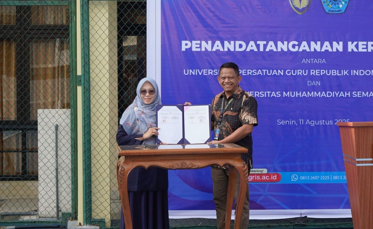 MoU Unimus dan Upgris di Lapangan Tenis, Kolaborasi Pendidikan dengan Sentuhan Sportivitas ...