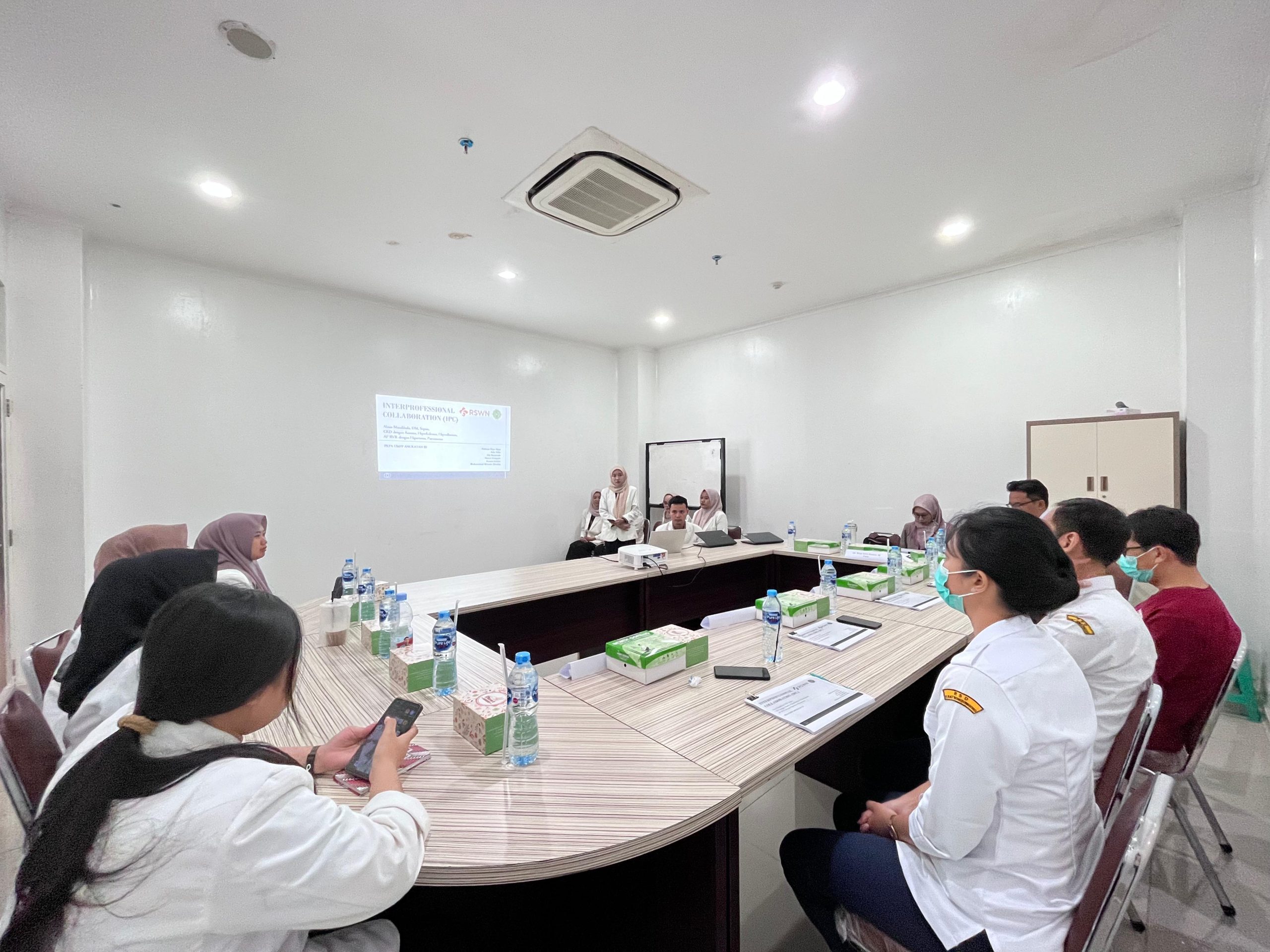 Perkuat Sinergi Klinis, Mahasiswa Profesi Apoteker UMPP Ikuti IPC di ...